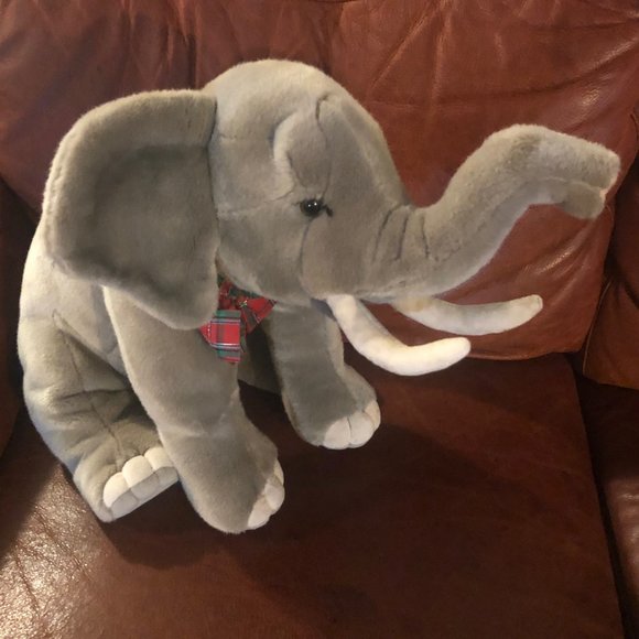 FAO Schwarz | Toys | Fao Schwarz Stuffed Elephant Plush Animal Toy ...